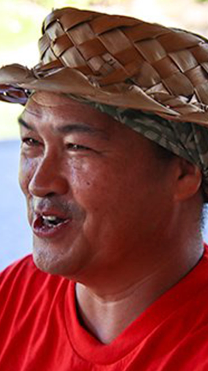 Lono Logan Kalo Taro Make Poi | PCC Blog